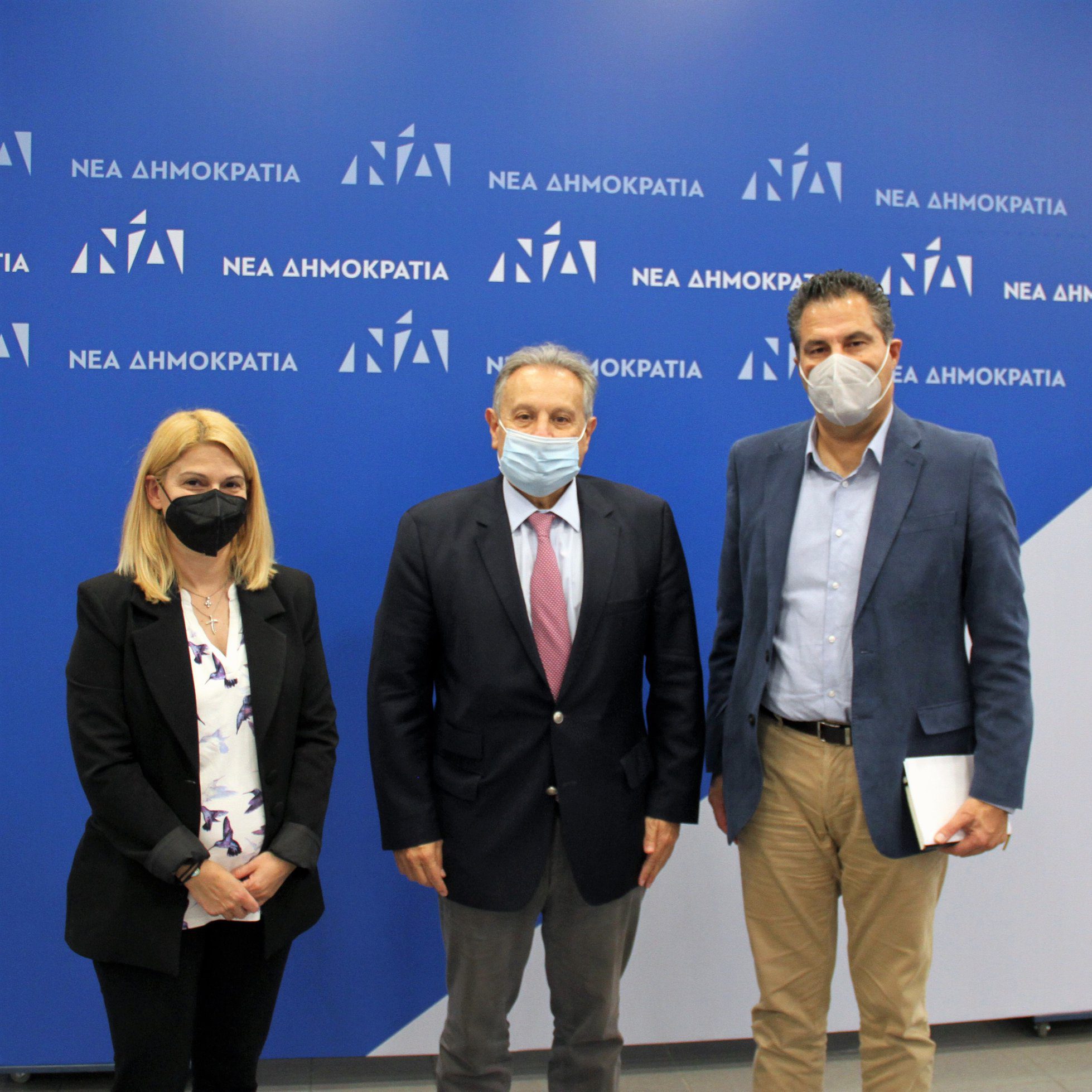 Συνάντηση του Προέδρου της Ε.Γ.Γ.Ε. Καθηγητού κ. Ιωάννη Γ. Καραϊτιανού ...